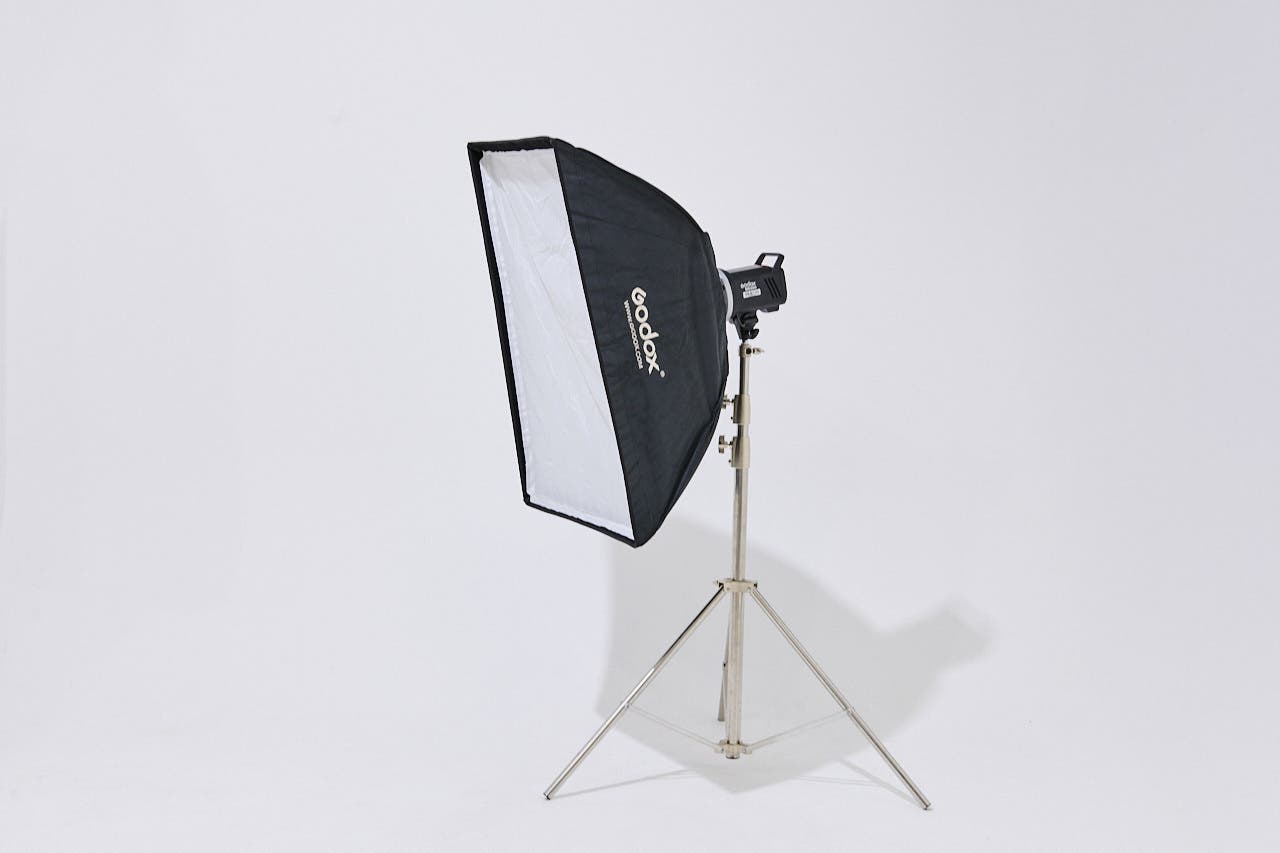 【代官山5分】90㎡天井高3.7ｍ｜プロ監修スタジオ｜自然光ライティング｜白ホリ｜グレー壁ベージュ壁他複数シーン｜機材無料貸出の写真13