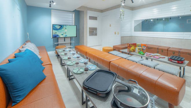 NEW🎉最大35名🉐東梅田駅2分🥳最新大人気ゲーム機🎮女子会💗推し活🌟タコパ🐙パーティ🥂24H🏪Azur梅田の写真18