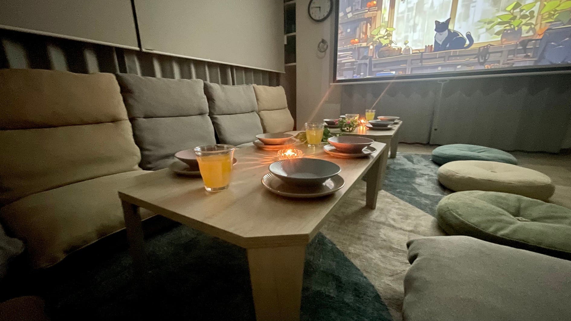 🚃天文館通駅🚶4分✨100㌅大画面プロジェクターで動画見放題❣️女子会🎀デート🥂撮影📷パーティ、ビジネス利用も最適🎤の写真3