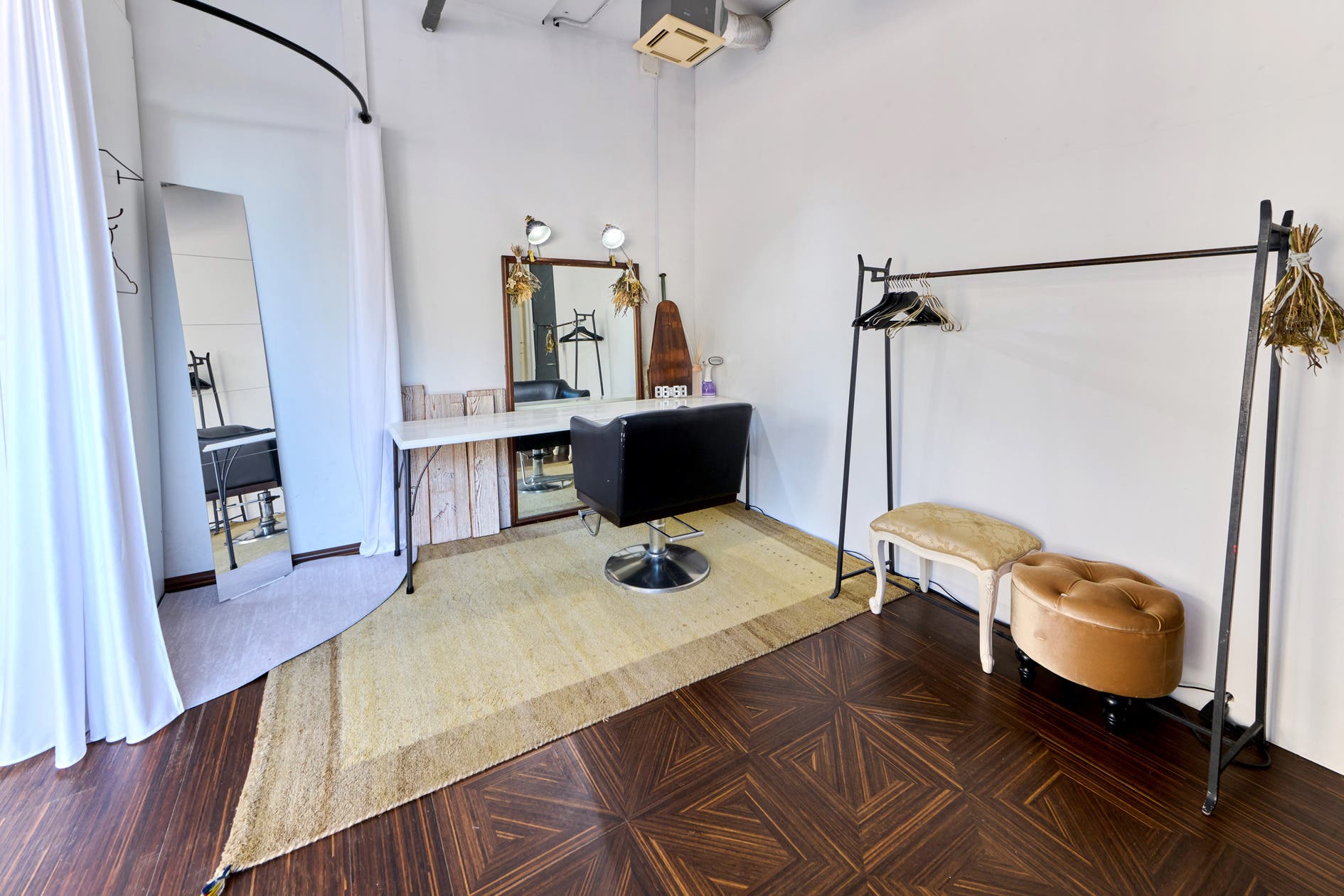 【代官山5分】90㎡天井高3.7ｍ｜プロ監修スタジオ｜自然光ライティング｜白ホリ｜グレー壁ベージュ壁他複数シーン｜機材無料貸出の写真25