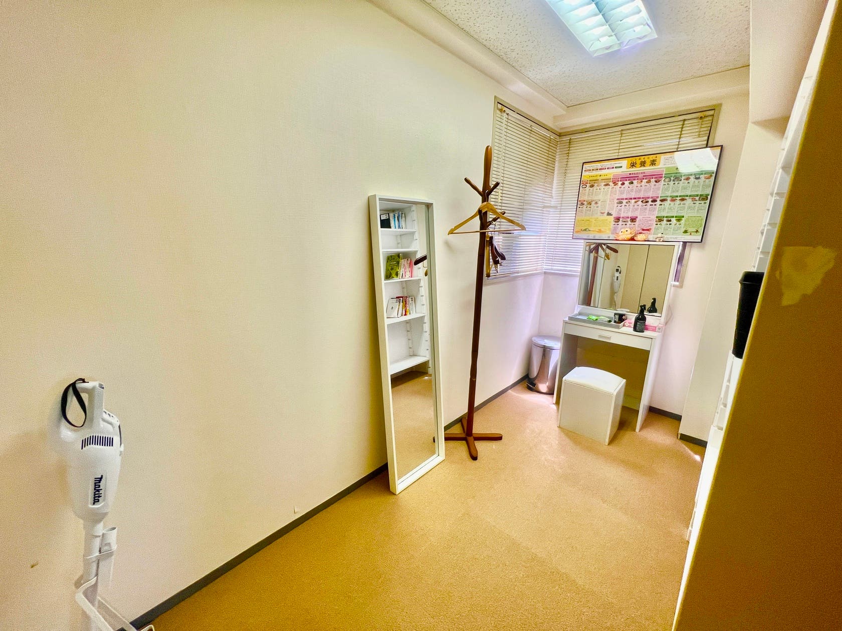 中崎町駅から徒歩5分の広いジムの写真3