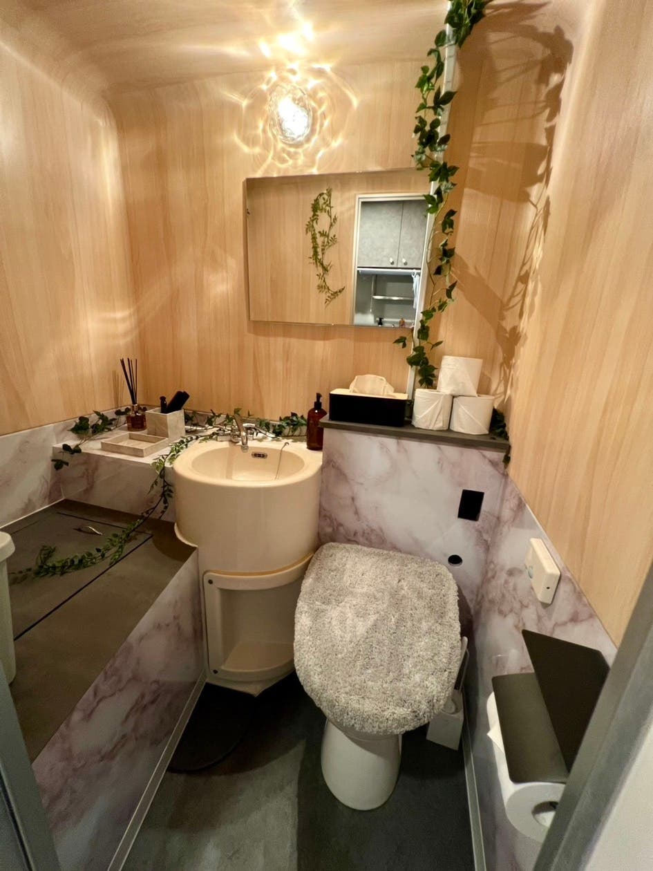 新規OPEN割引実施中✨新宿三丁目駅徒歩３分❗️電動フルフラットベッド完備✨️充実の新品備品とモダン北欧の大人癒し空間🪷🌿の写真5