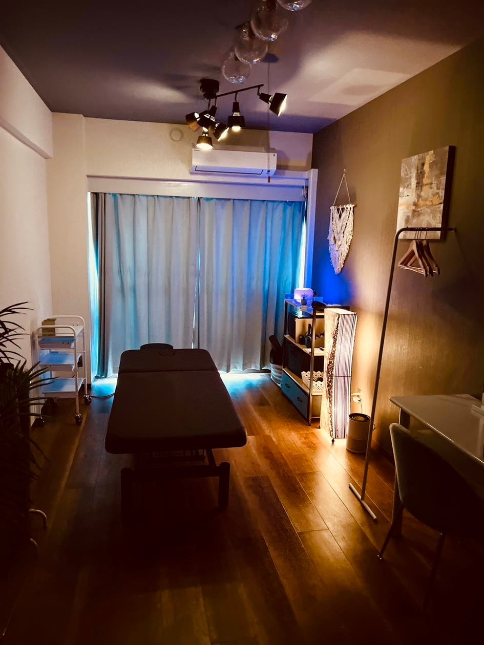 新規OPEN割引実施中✨新宿三丁目駅徒歩３分❗️電動フルフラットベッド完備✨️充実の新品備品とモダン北欧の大人癒し空間🪷🌿の写真23