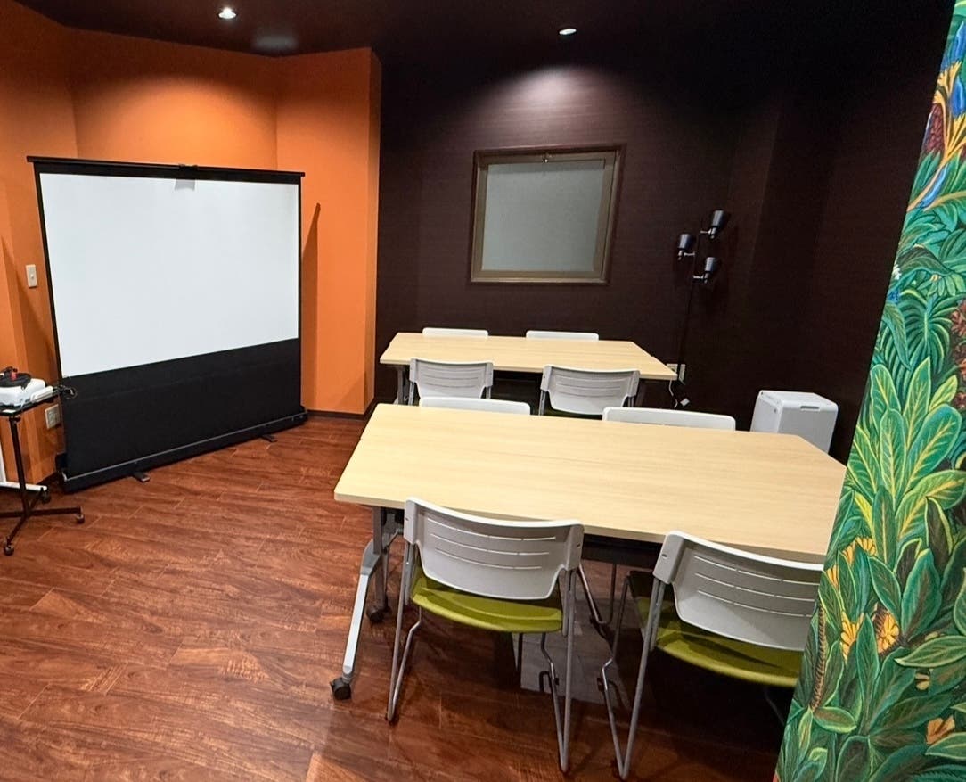 【徳島駅3分】会議室/テレワーク/ボードゲーム会/高速Wi-Fi🛜80型プロジェクター📽️飲食可の写真1
