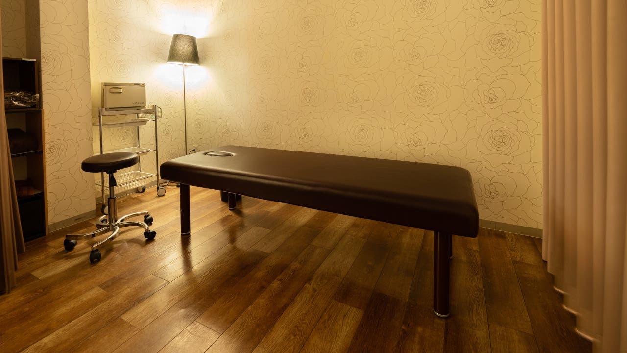 【名古屋 矢場町・栄・エステ】整体・リラグゼーション系エステルームCの写真3