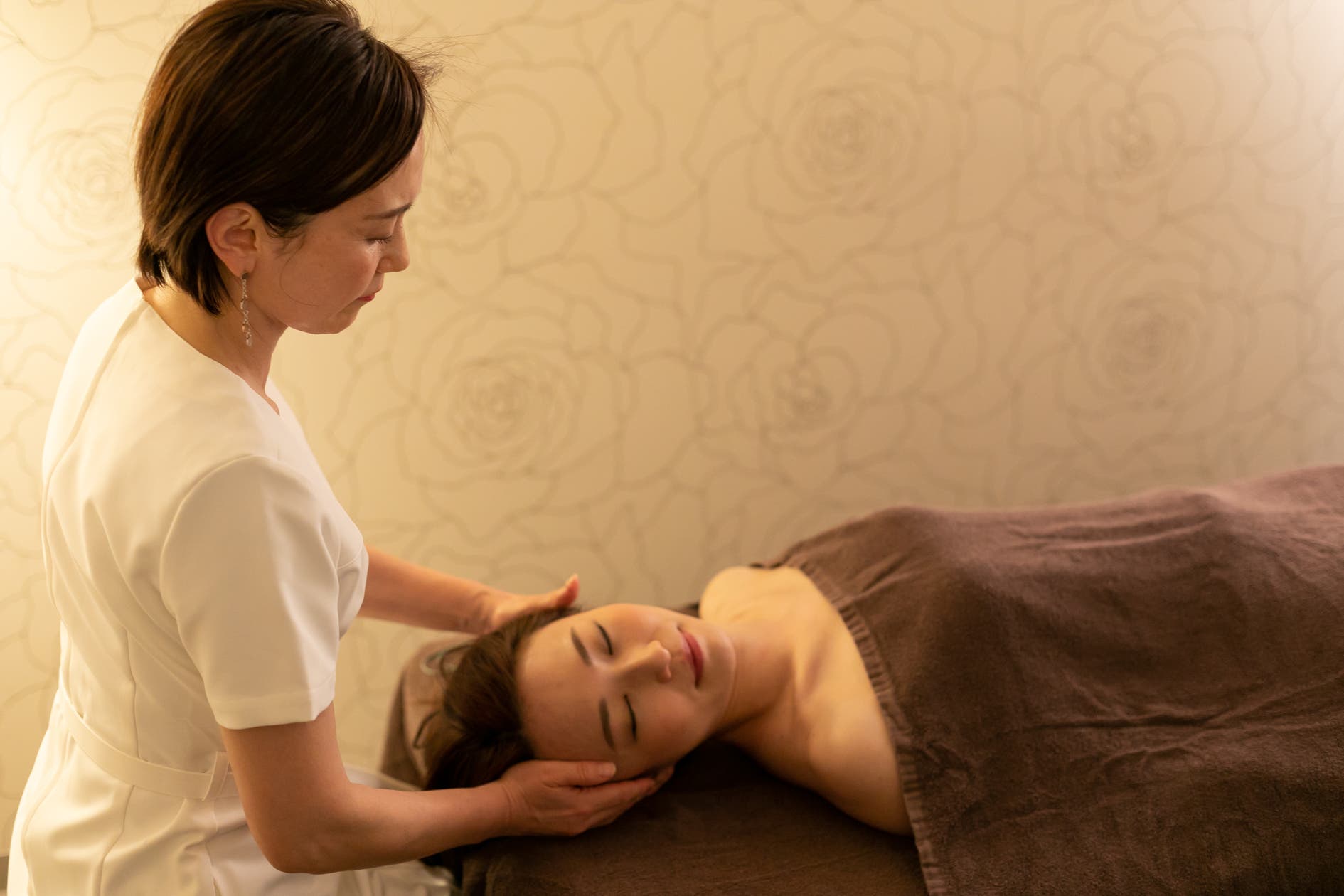 【名古屋 矢場町・栄・エステ】整体・リラグゼーション系エステルームCの写真8