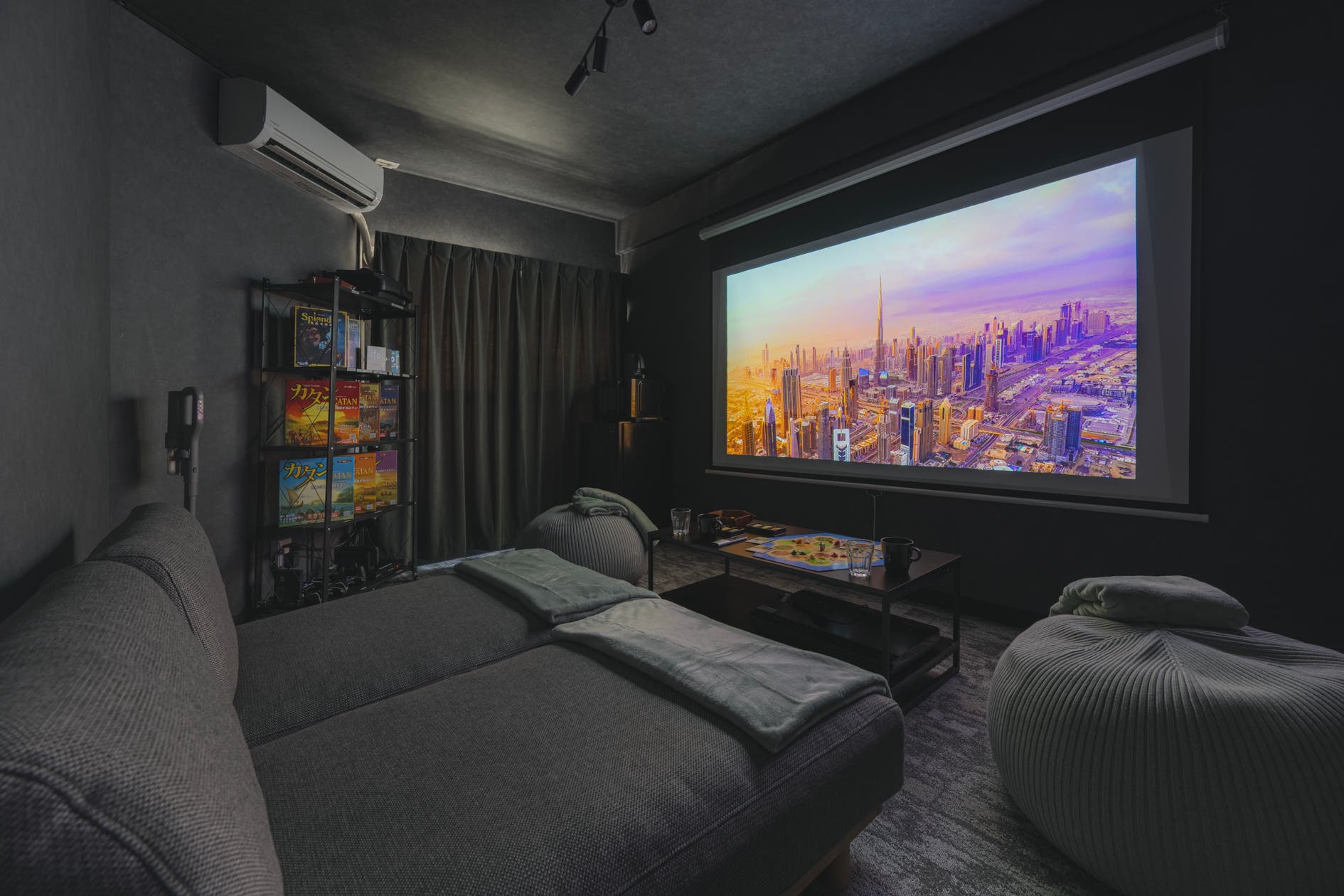 スペモ🎬️クリスマス🎄学割🧑‍🎓プロジェクター🎥デート👩🏻‍❤️‍👨🏻映画鑑賞🎲739_CINEMA岩本町の写真1