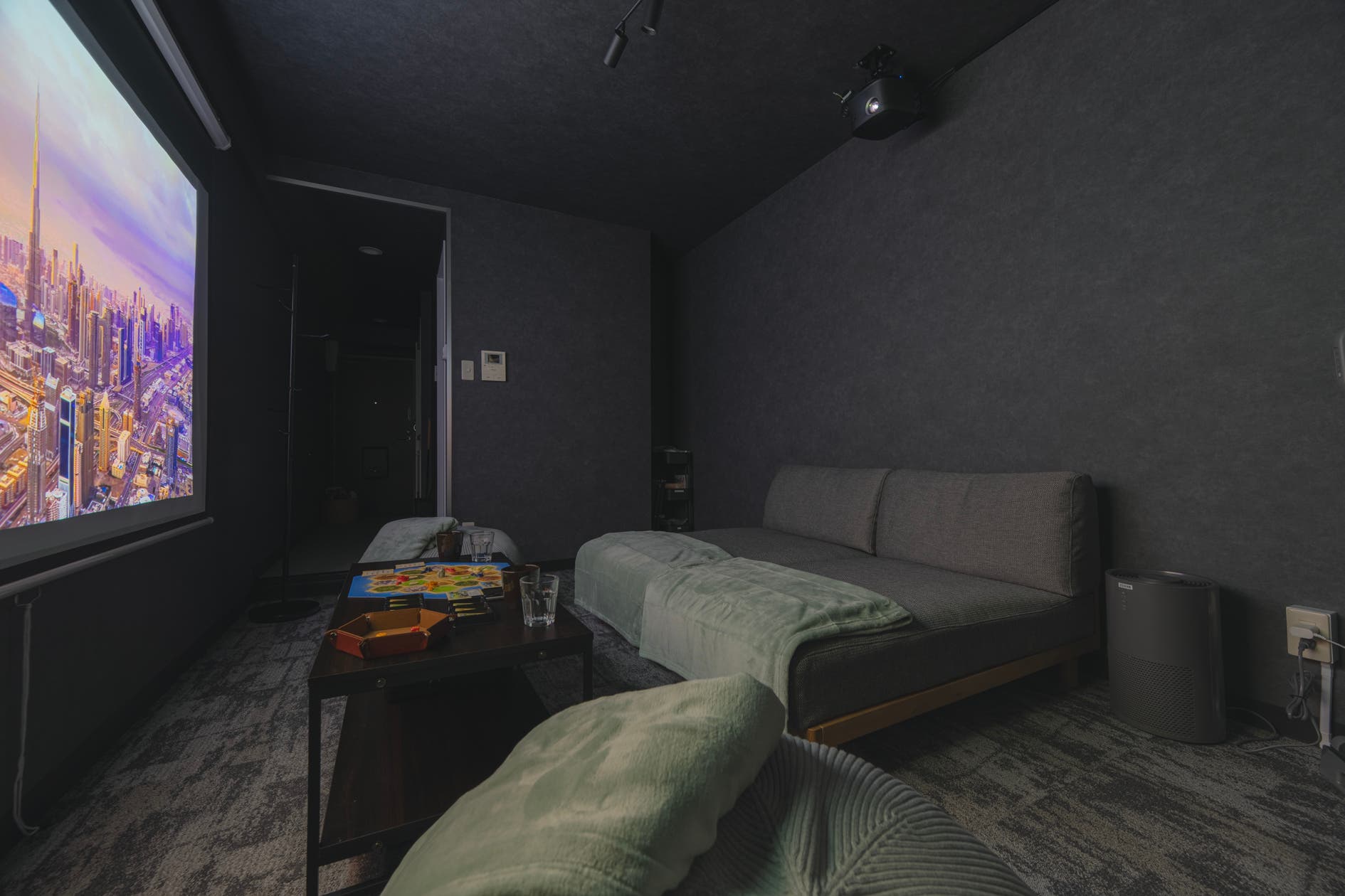 スペモ🎬️クリスマス🎄学割🧑‍🎓プロジェクター🎥デート👩🏻‍❤️‍👨🏻映画鑑賞🎲739_CINEMA岩本町の写真4