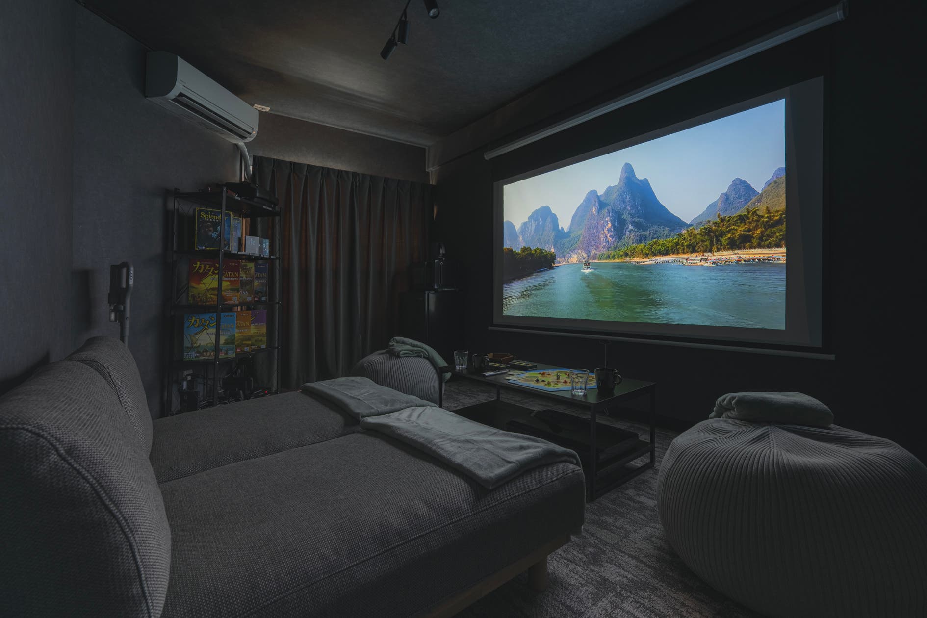 スペモ🎬️クリスマス🎄学割🧑‍🎓プロジェクター🎥デート👩🏻‍❤️‍👨🏻映画鑑賞🎲739_CINEMA岩本町の写真8