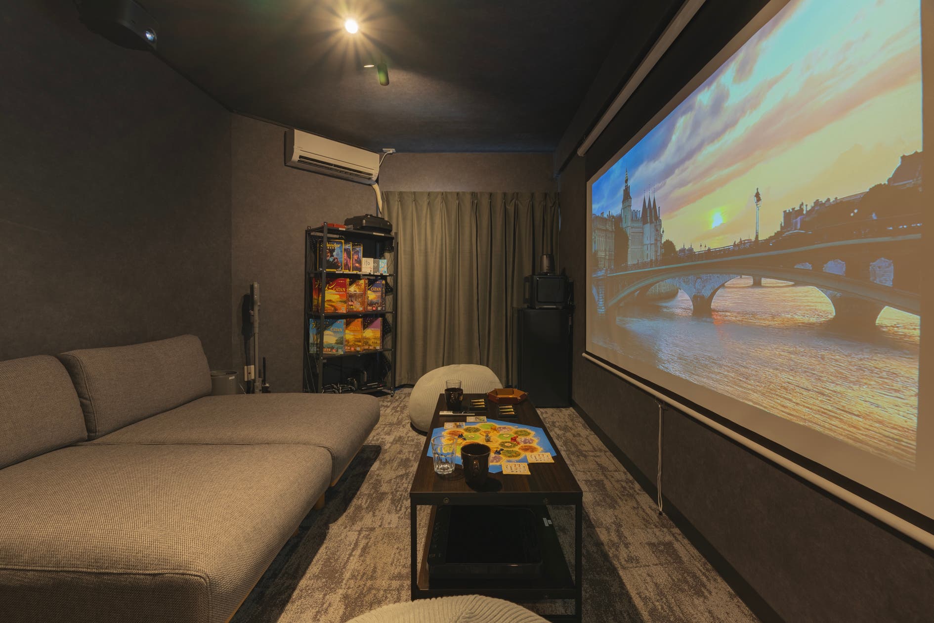 スペモ🎬️クリスマス🎄学割🧑‍🎓プロジェクター🎥デート👩🏻‍❤️‍👨🏻映画鑑賞🎲739_CINEMA岩本町の写真11