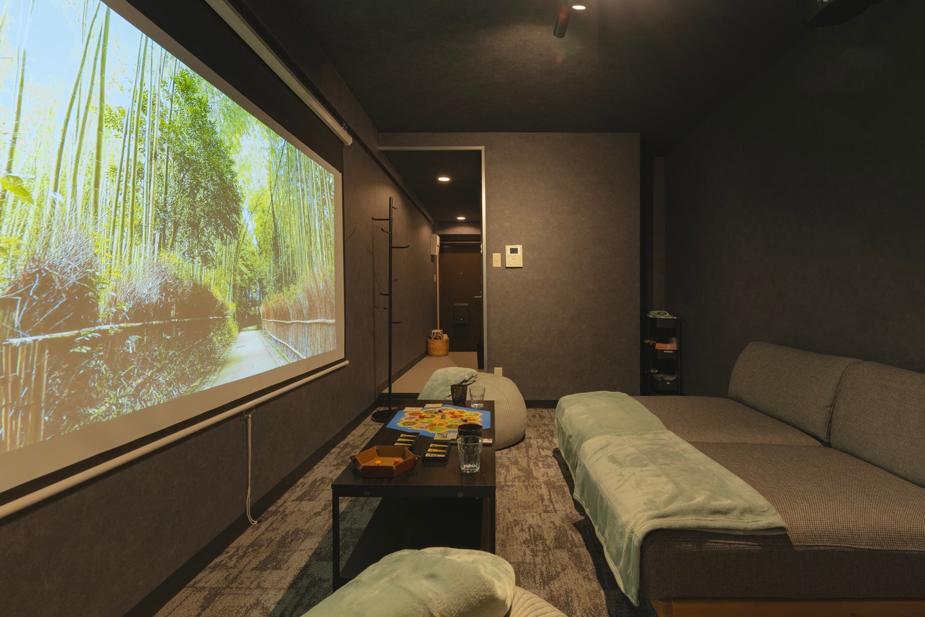 スペモ🎬️クリスマス🎄学割🧑‍🎓プロジェクター🎥デート👩🏻‍❤️‍👨🏻映画鑑賞🎲739_CINEMA岩本町の写真12