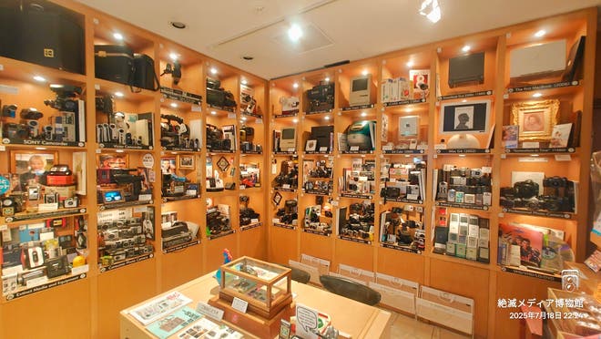 テクノロジー100年の歴史を体感できる話題の博物館を館長の解説付きで貸切り撮影!の写真1