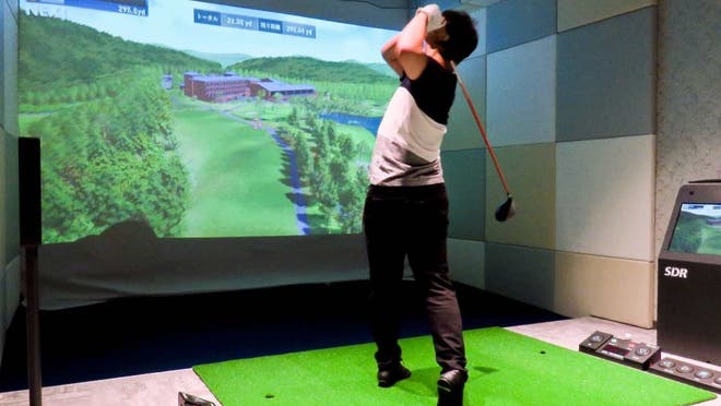 多彩な遊びが出来るスポーツバーの写真3