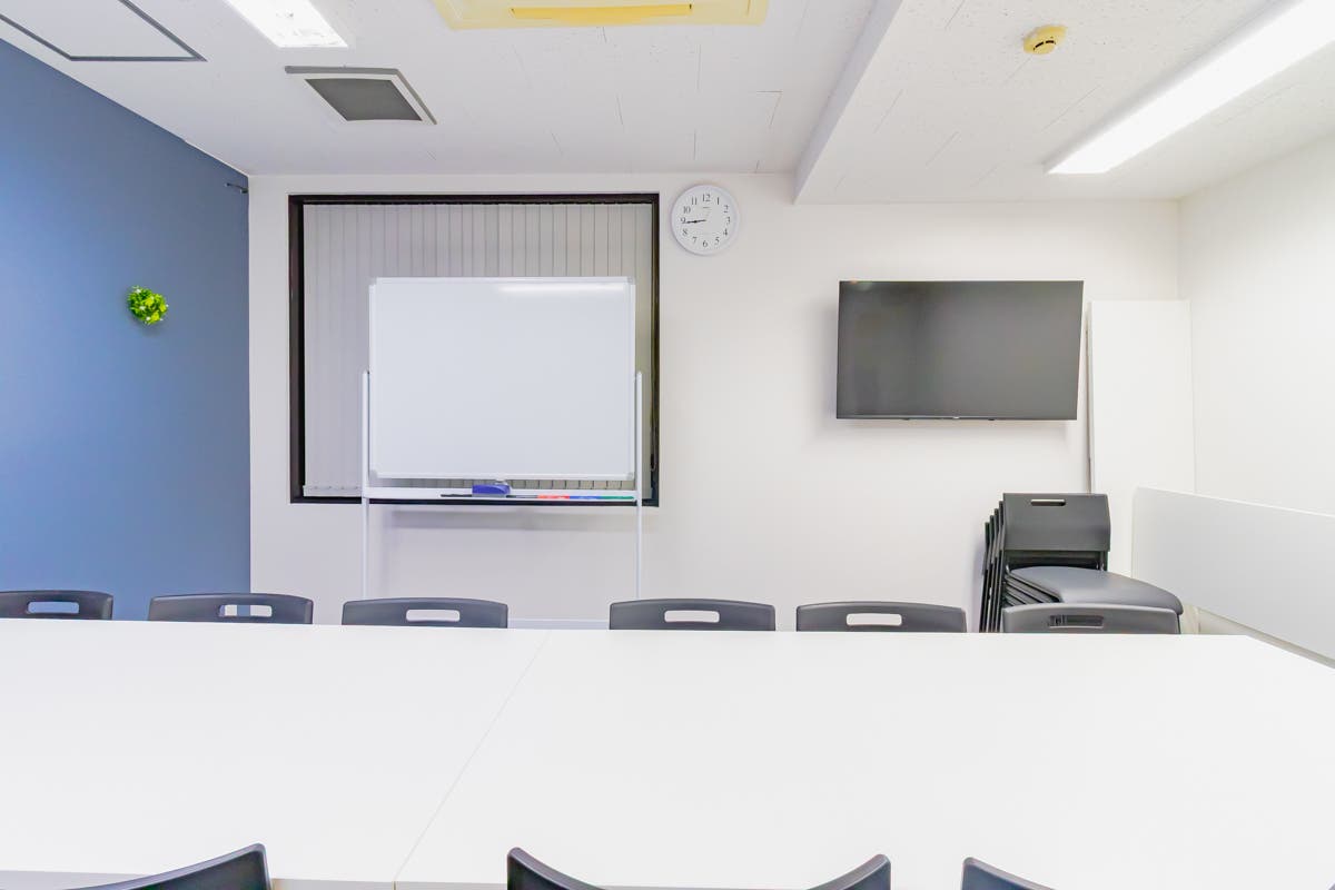 【天神駅出口徒歩2分！定員17名】50インチモニター・10Gbps光回線・WiFi全て無料！ふれあい貸し会議室 天神No151の写真7