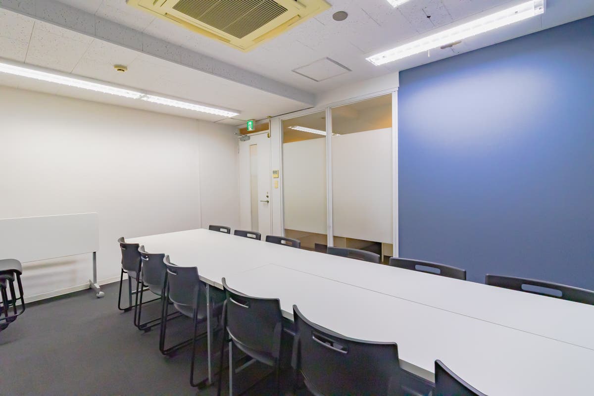 【天神駅出口徒歩2分！定員17名】50インチモニター・10Gbps光回線・WiFi全て無料！ふれあい貸し会議室 天神No151の写真11