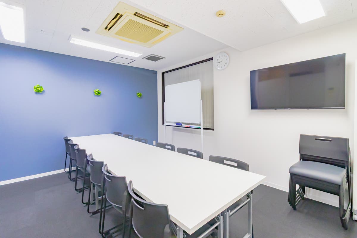 【天神駅出口徒歩2分！定員17名】50インチモニター・10Gbps光回線・WiFi全て無料！ふれあい貸し会議室 天神No151の写真12