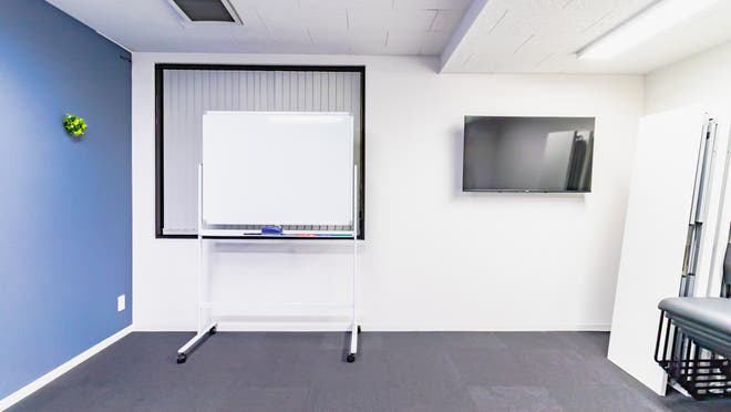 【天神駅出口徒歩2分!定員17名】50インチモニター・10Gbps光回線・WiFi全て無料!ふれあい貸し会議室 天神No151の写真19