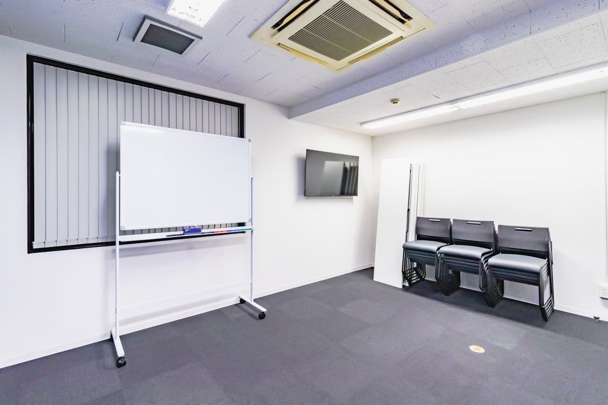 【天神駅出口徒歩2分！定員17名】50インチモニター・10Gbps光回線・WiFi全て無料！ふれあい貸し会議室 天神No151の写真20