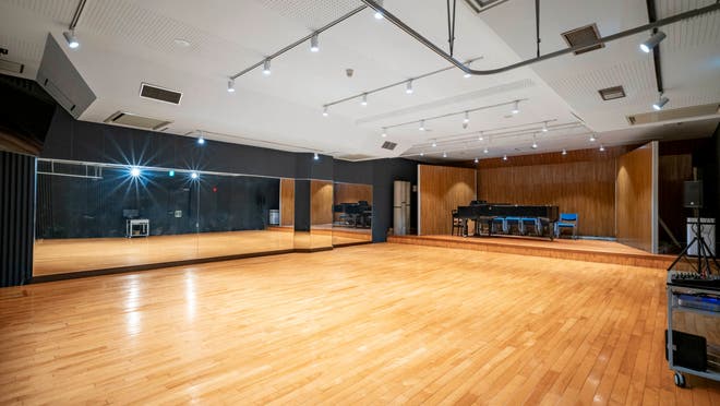 【駐車場10台完備】楽器演奏・ダンス練習など様々な用途でご利用いただけるレンタルスタジオ!地下鉄東西線「西28丁目」徒歩5分の写真1