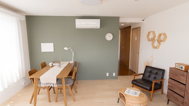 【スタジオK】窓が大きく光がよく入るくつろぎスペース、スタジオKの写真4