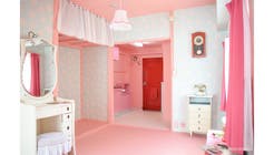 昭和乙女部屋|自然光|かわいい|ピンク|赤|カラフル |レトロ | MV #ペット可 #コスプレ #ロリータ #キッズ撮影の写真2