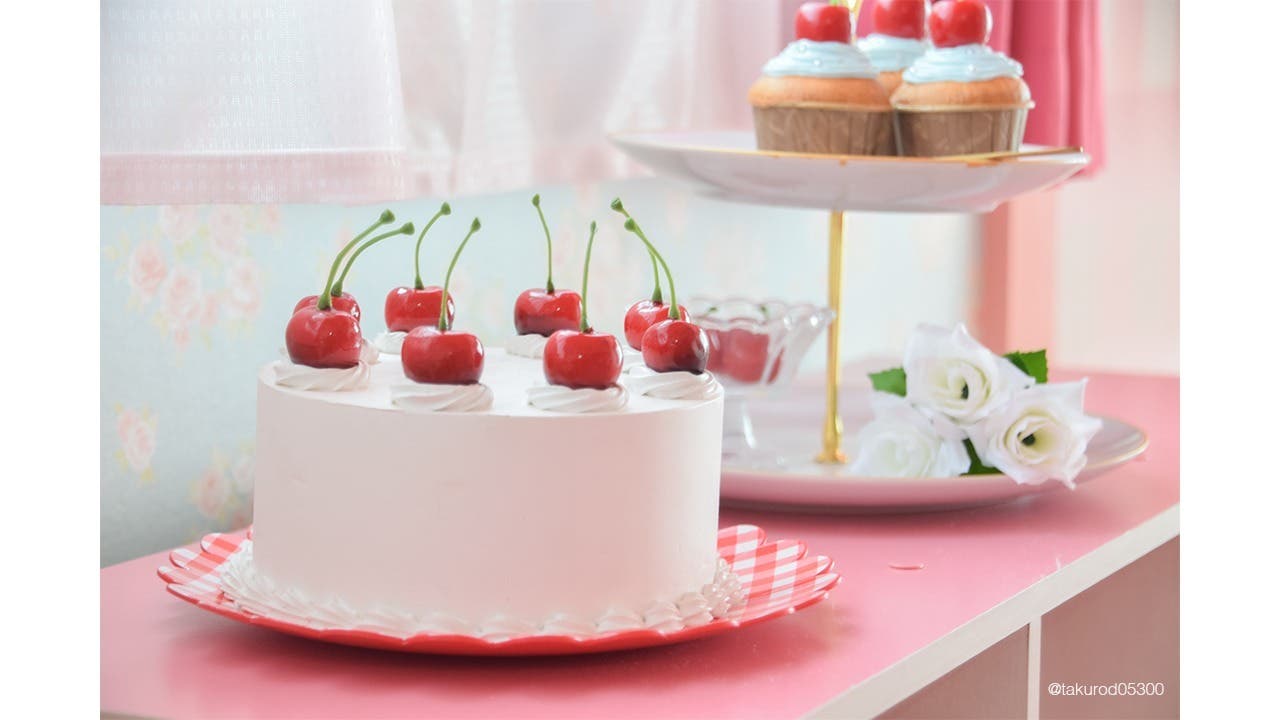 フェイクスイーツとカトラリーの画像1