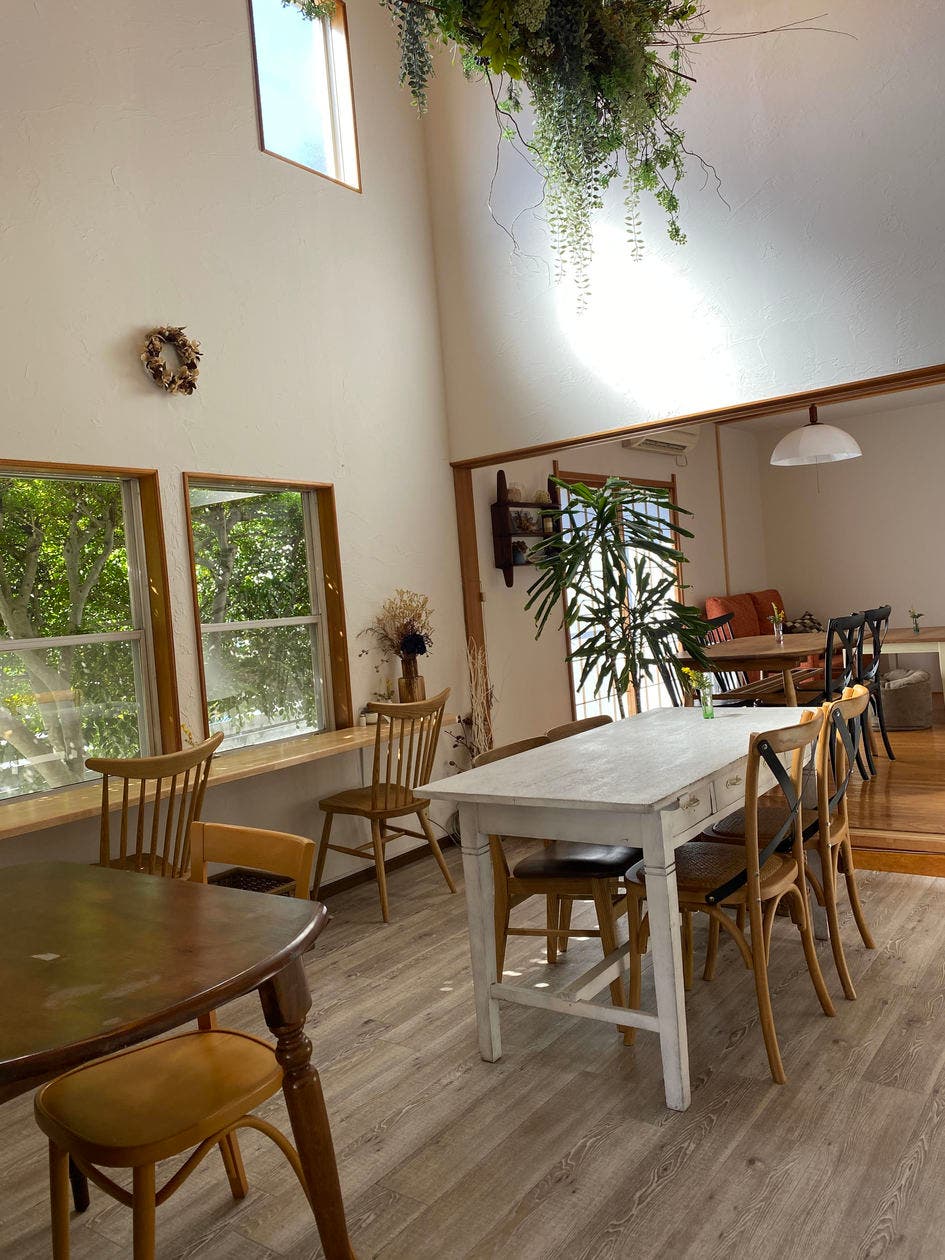 【一棟貸切OK】元住宅をリノベした自然光カフェ空間｜撮影・イベント・ママ会にの写真8