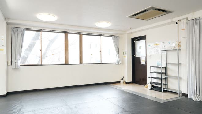 調布駅から徒歩7分!調布で大型鏡のあるスタジオ♪wifi完備!【24時間営業】の写真4