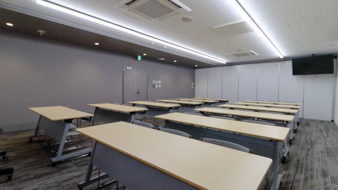 【博多駅徒歩2分!36名】モニター・WiFi・ホワイトボード無料!ふれあい貸し会議室Premium トヨタレンタリース博多駅前Bの写真5