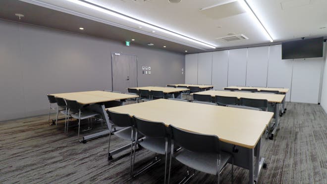 【博多駅徒歩2分!36名】モニター・WiFi・ホワイトボード無料!ふれあい貸し会議室Premium トヨタレンタリース博多駅前Bの写真8