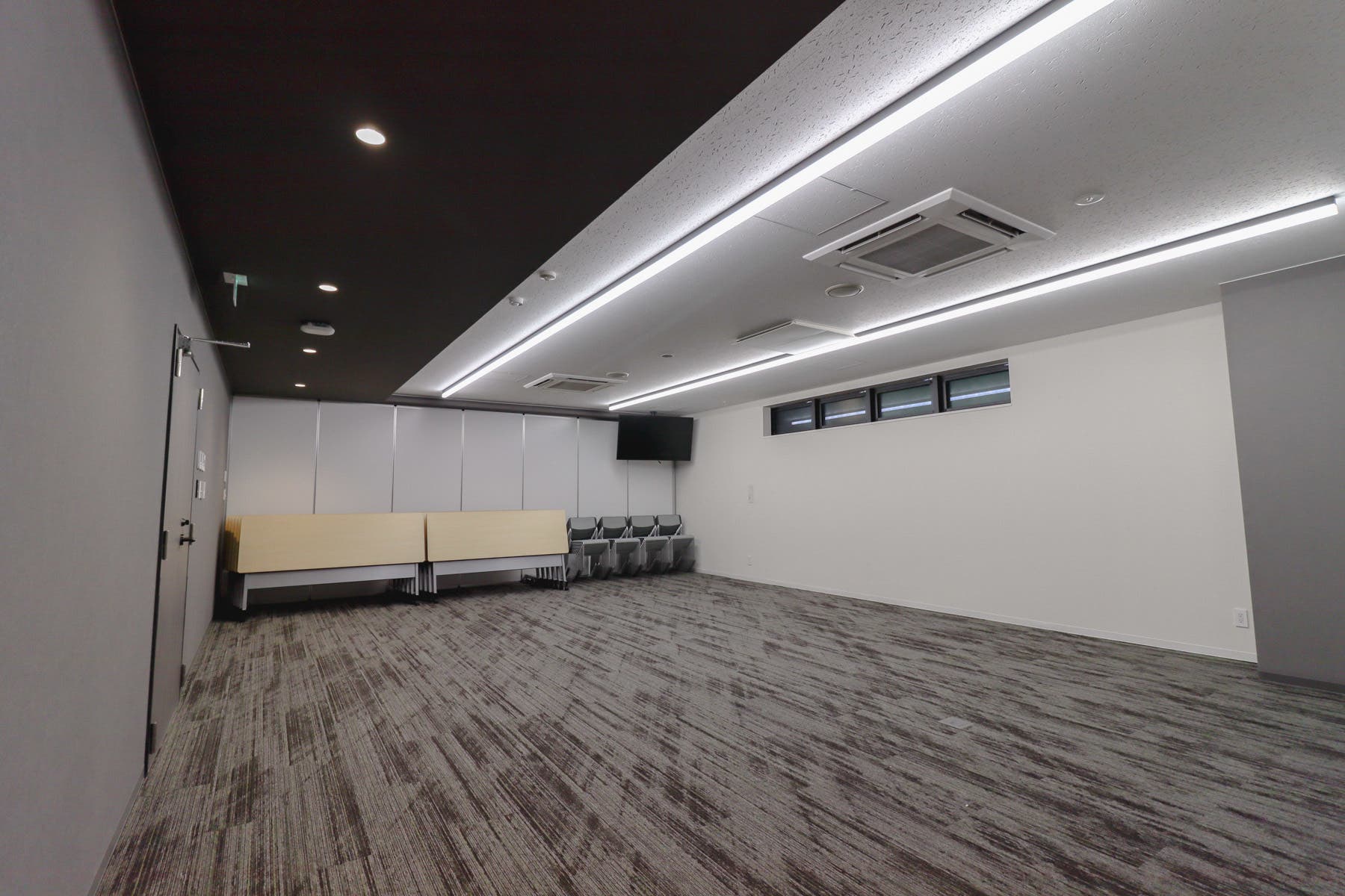 【博多駅徒歩2分！36名】モニター・WiFi・ホワイトボード無料！ふれあい貸し会議室Premium トヨタレンタリース博多駅前Bの写真22