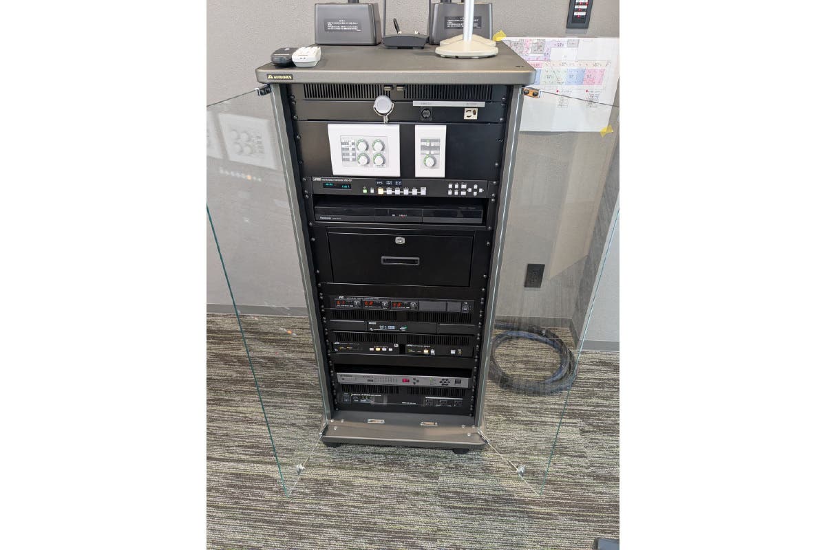 【博多駅徒歩2分！66名】プロジェクター・WiFi・マイク無料！ふれあい貸し会議室Premium トヨタレンタリース博多駅前Aの写真24