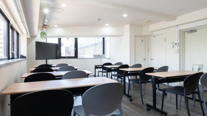 オープン記念🎉30組限定1,500円/h🎉新大阪駅1分🚃ワンフロアの贅沢空間🏢最大30名🛋会議/パーティ/飲食可🍺🍕の写真6