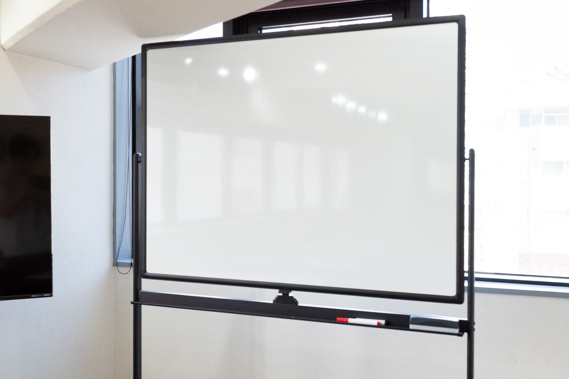 オープン記念🎉30組限定1,500円/h🎉新大阪駅1分🚃ワンフロアの贅沢空間🏢最大30名🛋会議/パーティ/飲食可🍺🍕の写真12