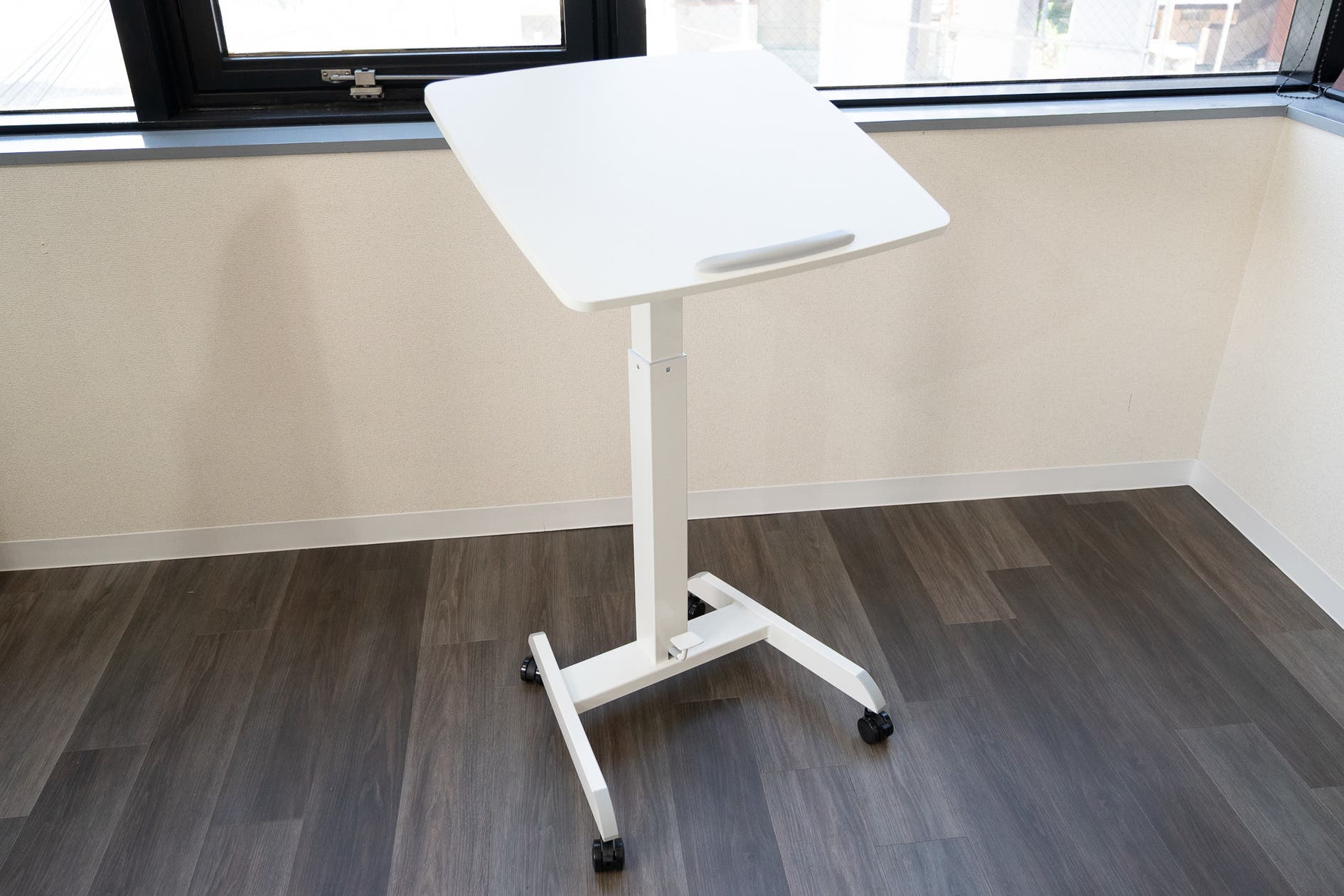 オープン記念🎉30組限定1,500円/h🎉新大阪駅1分🚃ワンフロアの贅沢空間🏢最大30名🛋会議/パーティ/飲食可🍺🍕の写真13