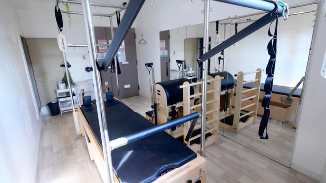 【横浜駅2分】超駅近🚶|高性能ピラティスマシン完備|15平米|地域最安値|更衣室有|真っ白内装|ヨガ・トレーニングも👍の写真5