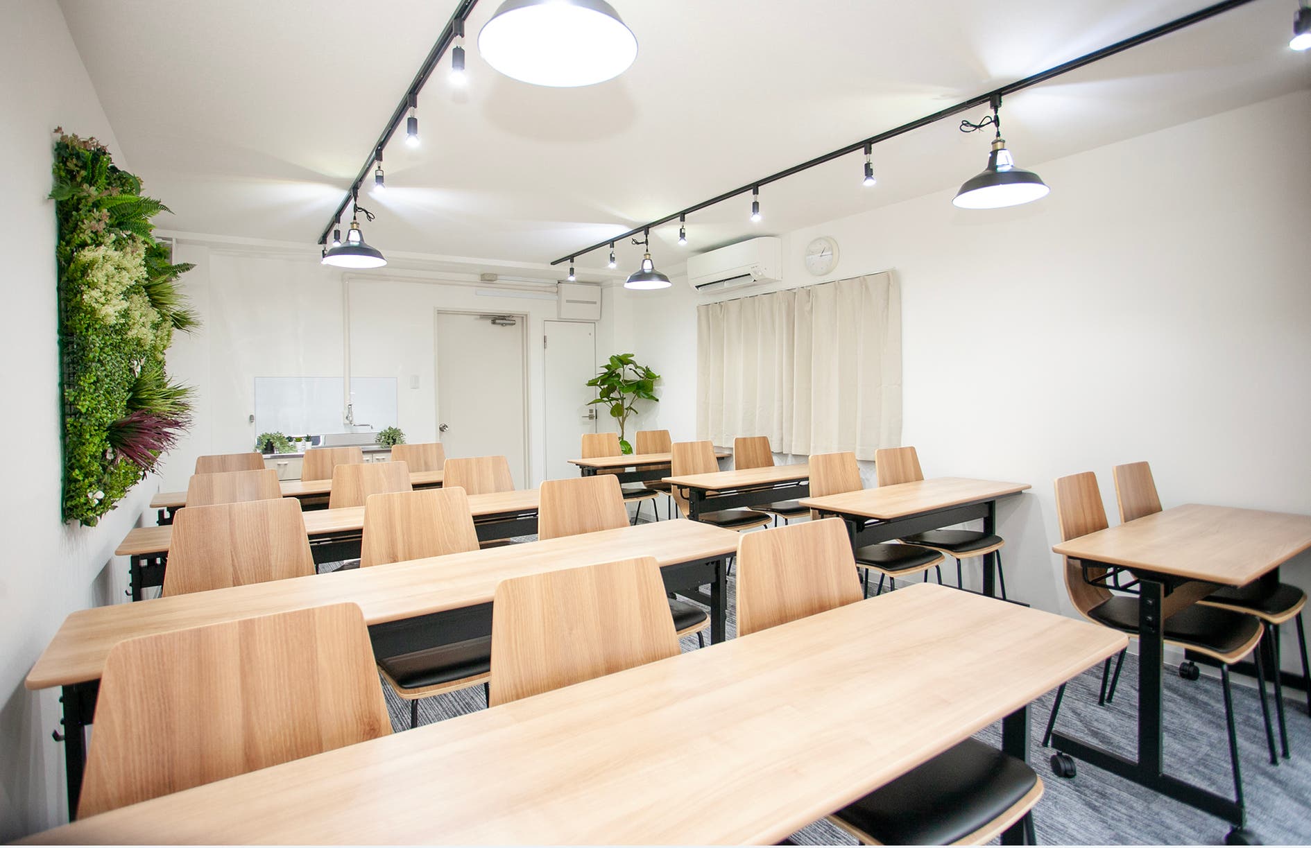 🍃NEW OPEN！🍃駅近1分！最大25人収容の広々会議室✨懇親会・飲食アルコール🍷OK！ボドゲ・女子会👑施術台2台有✨の写真6