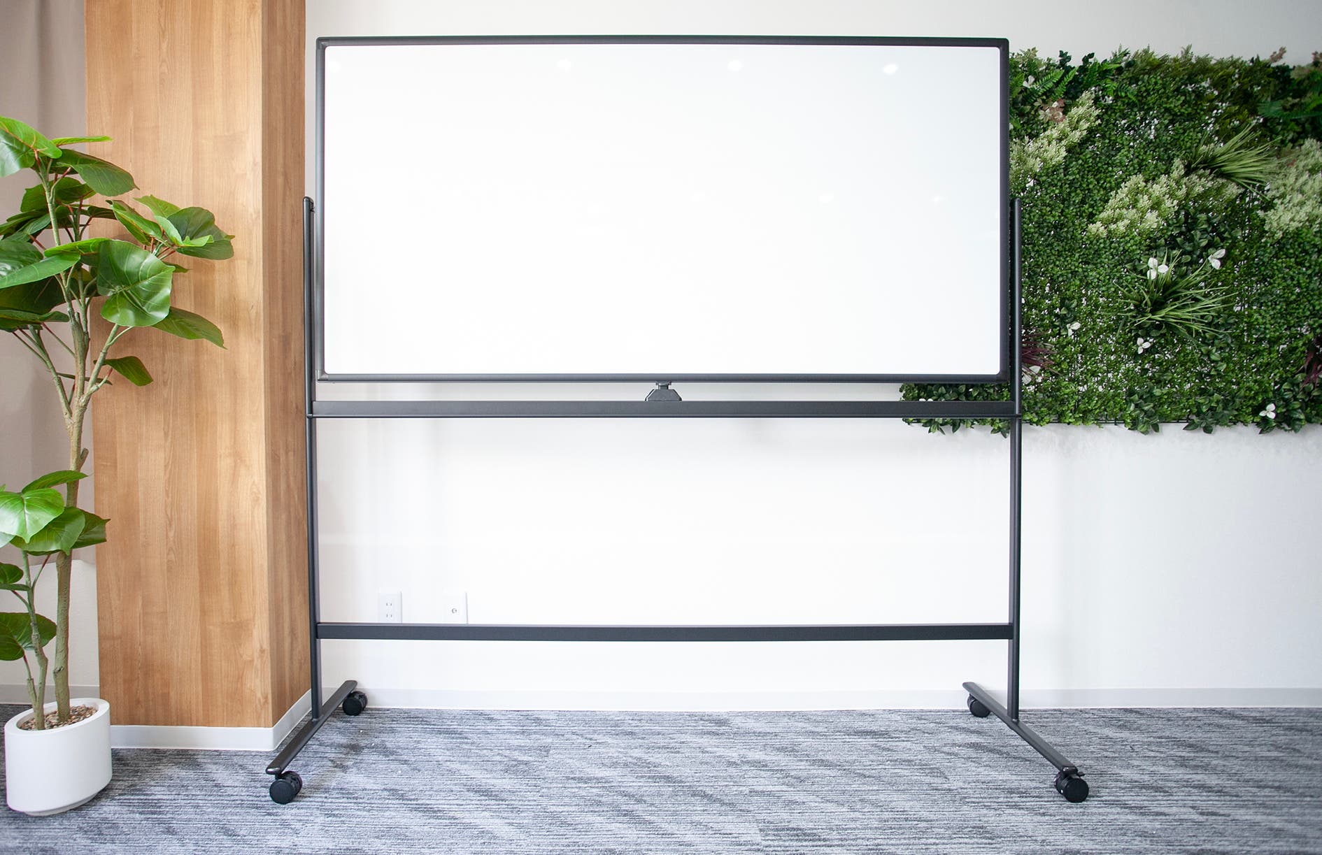 🍃NEW OPEN！🍃駅近1分！最大25人収容の広々会議室✨懇親会・飲食アルコール🍷OK！ボドゲ・女子会👑施術台2台有✨の写真8