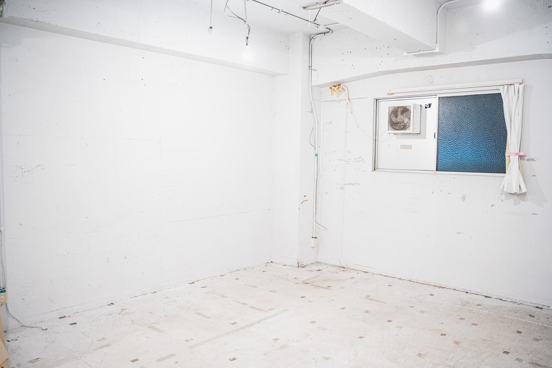 JR新今宮・動物園前から徒歩1分のいろいろ使える25㎡ 白壁のギャラリー/ポップアップ/撮影スタジオ/の写真4