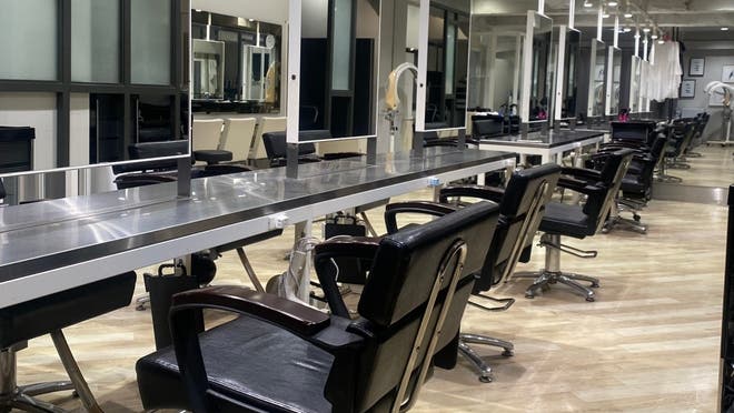 【銀座LA・BO千葉店】千葉駅徒歩3分の落ち着いた空間にあるレンタルスペースの写真1