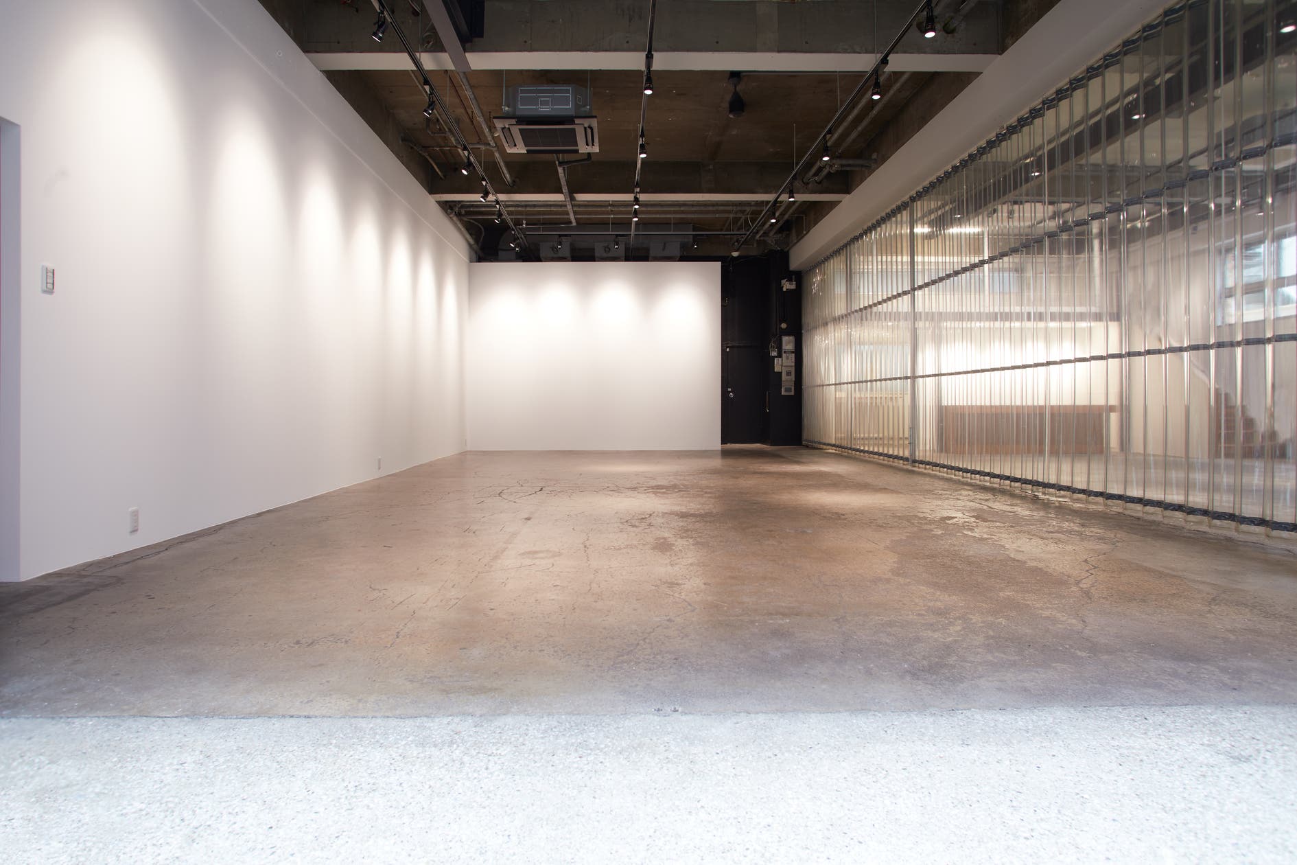 中目黒駅から徒歩7分のギャラリースペースの写真1