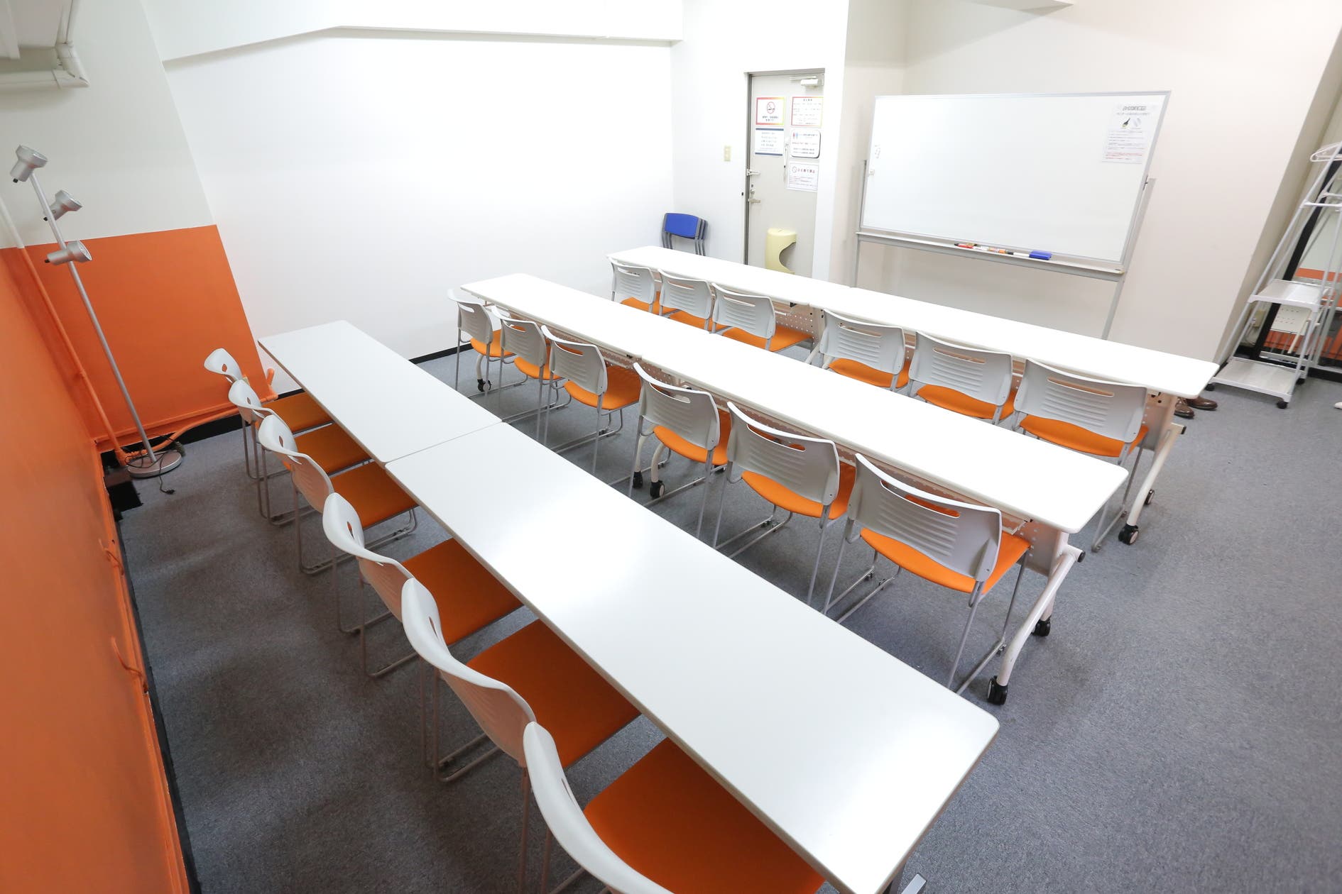 NEW/神田駅徒歩1分/広々会議室/講習会/セミナー/エレベーター有/企画会議・オーディション◎/お弁当でランチ会/の写真19