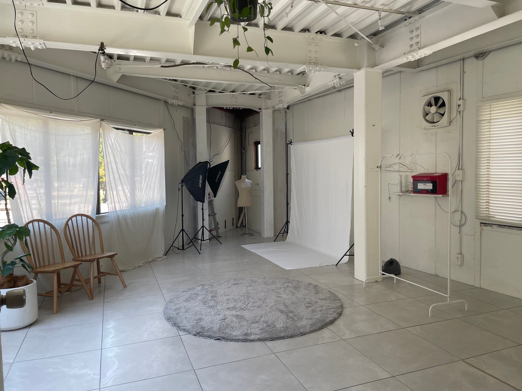 自然光が降り注ぐ空間・スタジオ・アトリエにの写真5