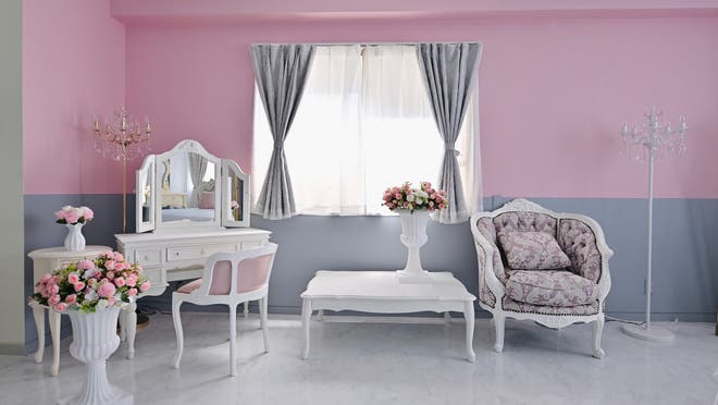 【大塚駅1分】可愛いピンク×グレー🎀ロココ調水色ブルー🩵自然光姫系プリンセスベッド👑コスプレ,ポトレ,推し活,生誕祭,撮影会等✨の写真1