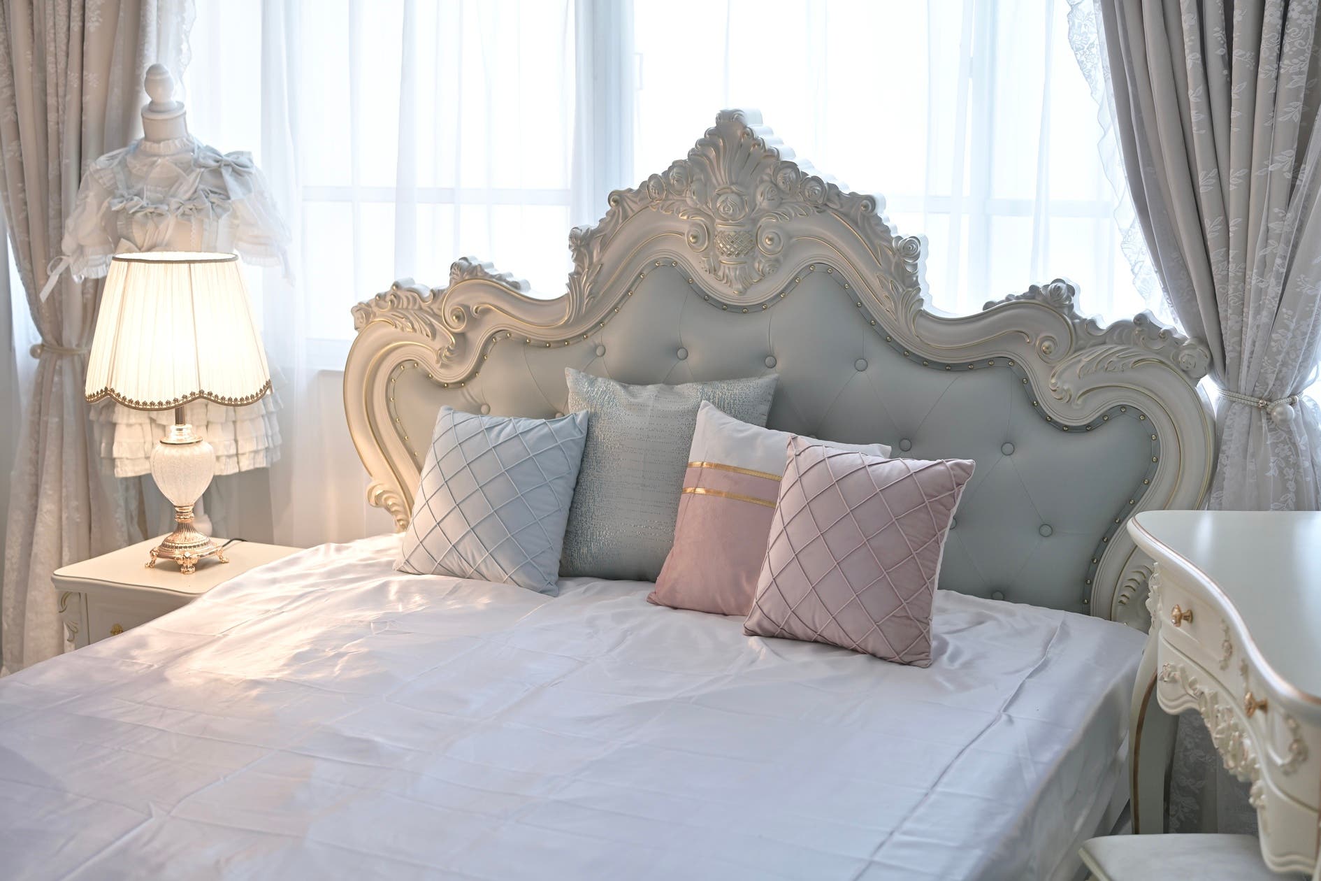 【大塚駅1分】可愛いピンク×グレー🎀ロココ調水色ブルー🩵自然光姫系プリンセスベッド👑コスプレ,ポトレ,推し活,生誕祭,撮影会等✨の写真11