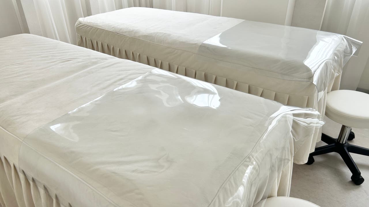 浅草橋駅から徒歩2分◎エステベッド4台完備、美容講習や施術に対応した多目的スペースの写真9