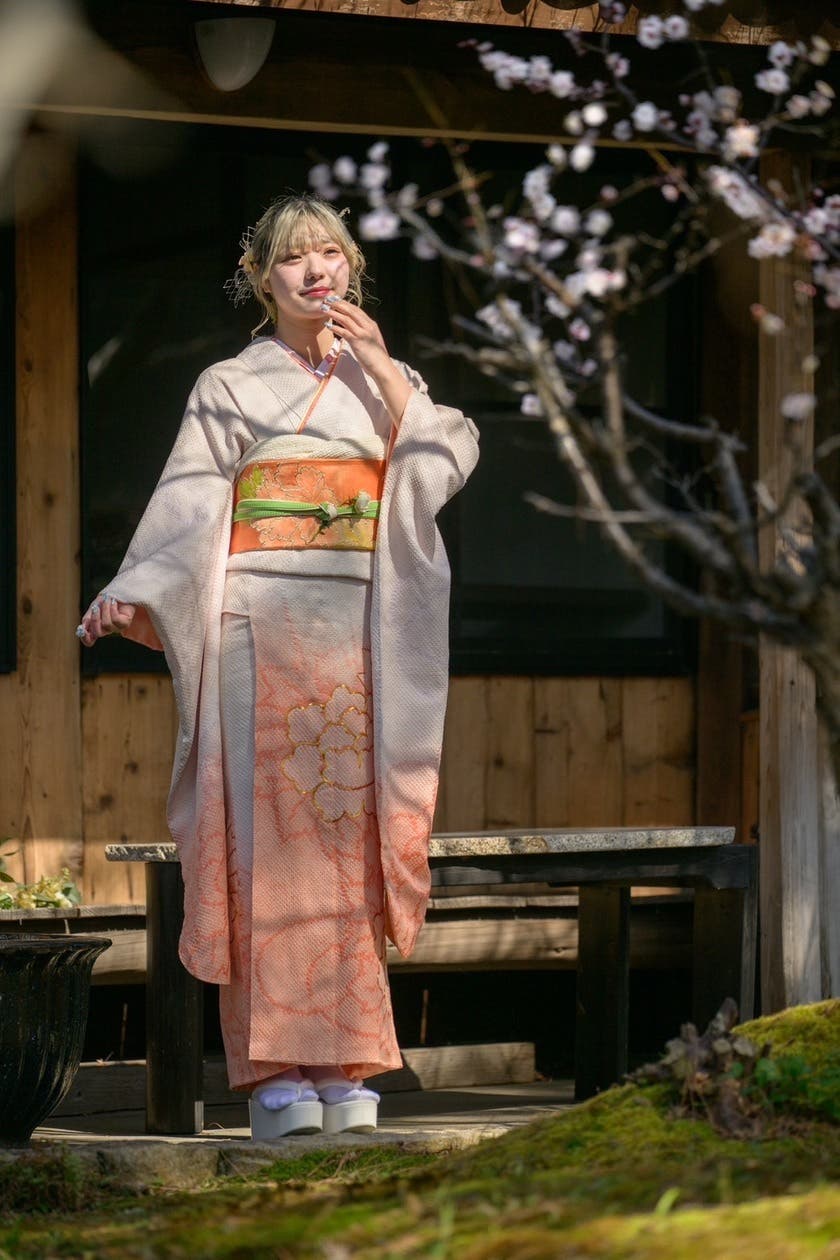 江戸末期の建物で、庭には樹齢約200年の松があるパワースポットの写真6