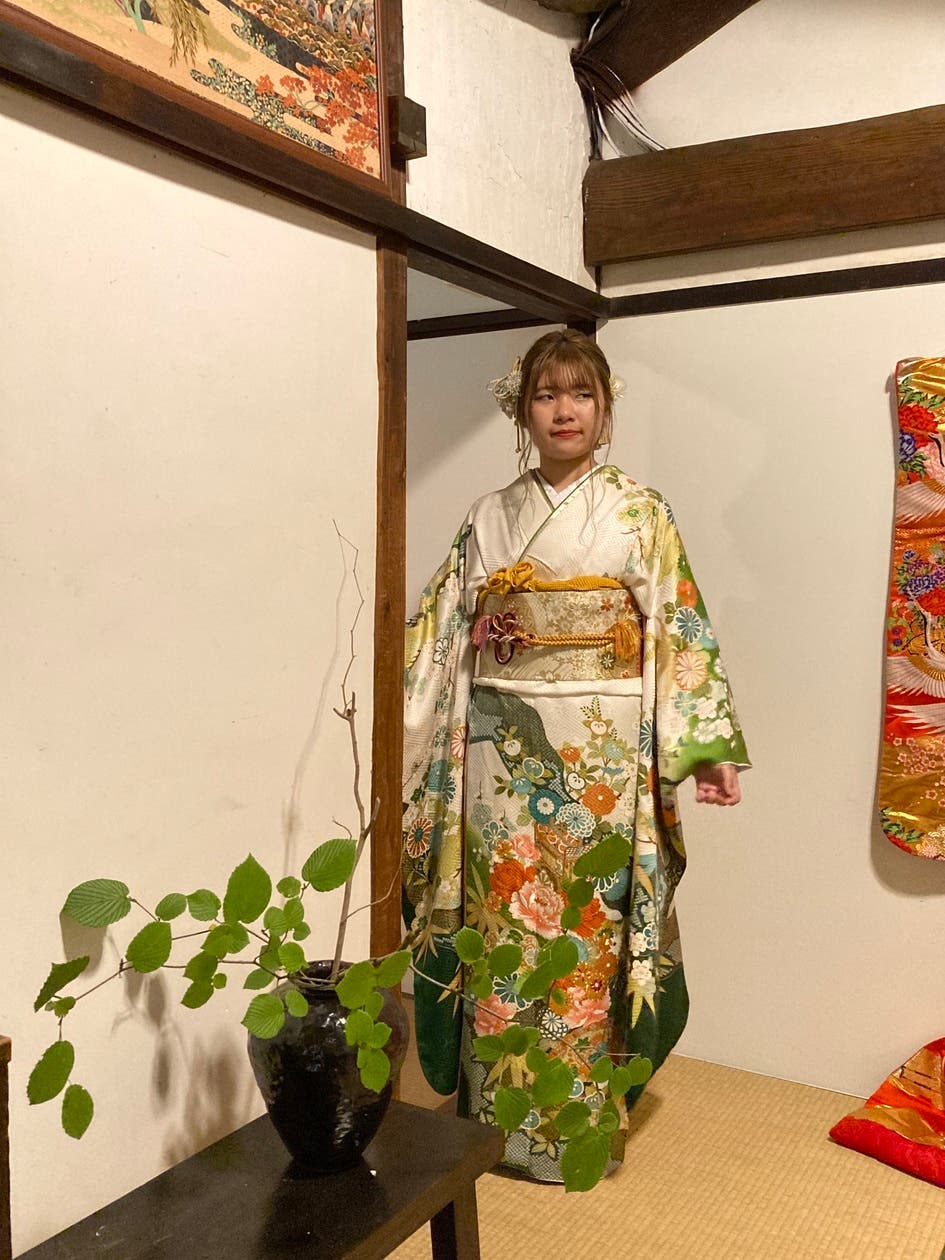 江戸末期の建物で、庭には樹齢約200年の松があるパワースポットの写真8