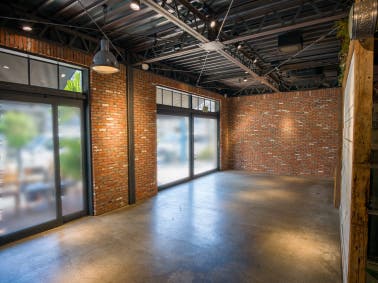 1階路面　三宿通り沿い　世田谷公園近く　三軒茶屋駅・池尻大橋駅から徒歩約12分　の写真1