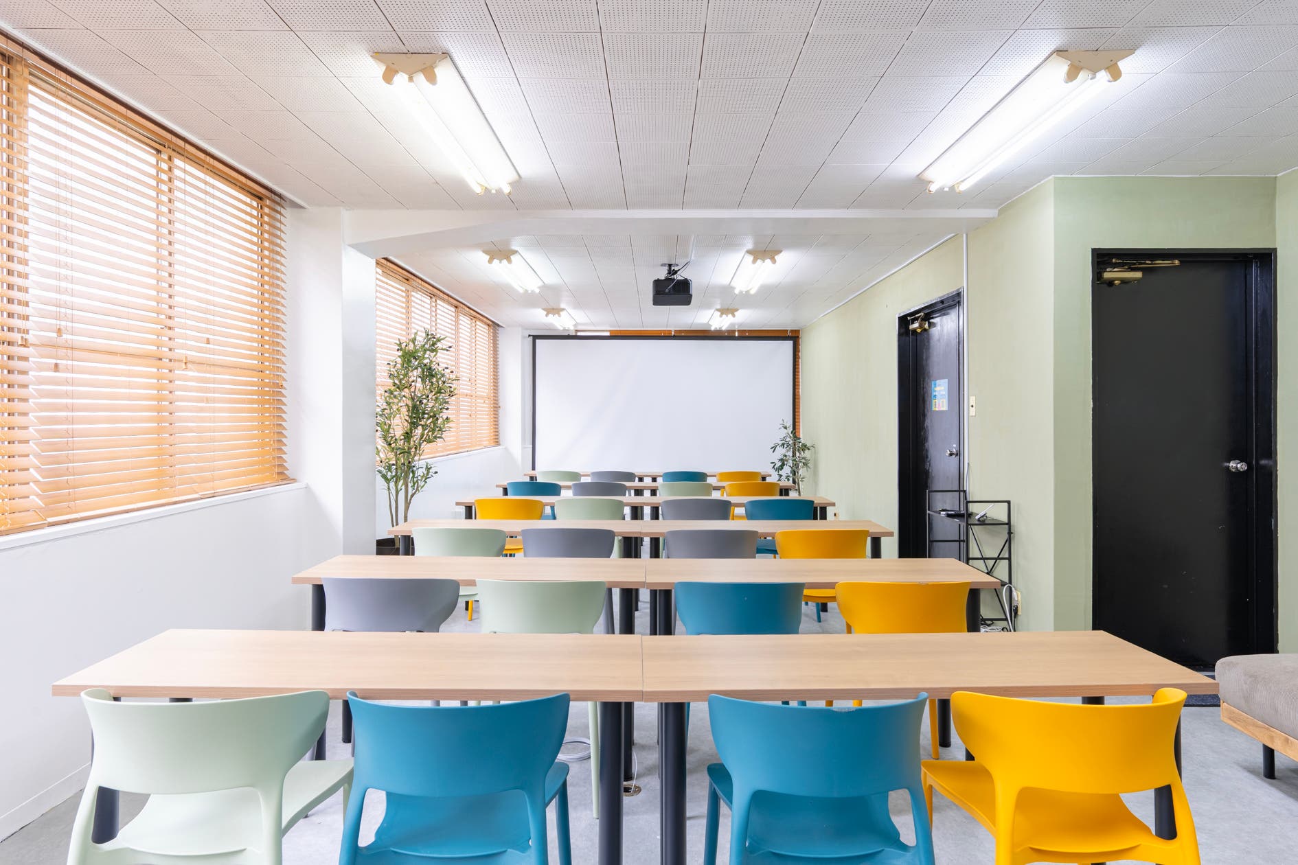 スペモ🧑🏻‍💻激安会議室‼️神田駅5分❗️会議💻ミーティング👩‍💻イベント✨勉強会💎730_SpemoWork神田・大手町の写真11